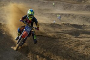 Guide To Dirt Bike Riding Apparel And Accessories